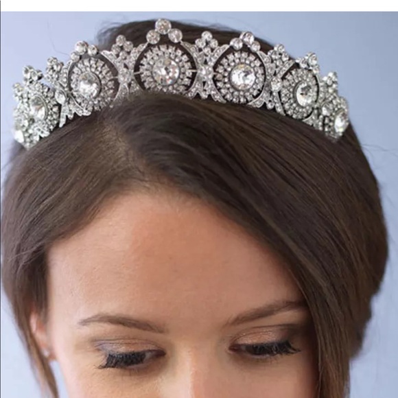 Pink Magnolia | Accessories | Nwt Beautiful Formal Crown For Wed ...